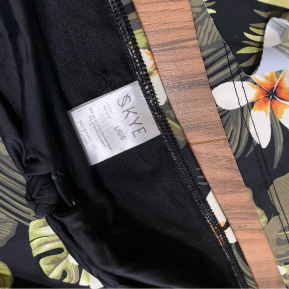 Skye Swimwear | Swim | New Skye Swim Set Monstera Plant Floral Size L ...